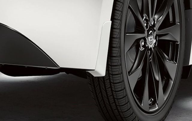 5 Ways To Upgrade Your Maxima With OEM Accessories | Nissan Parts Plus