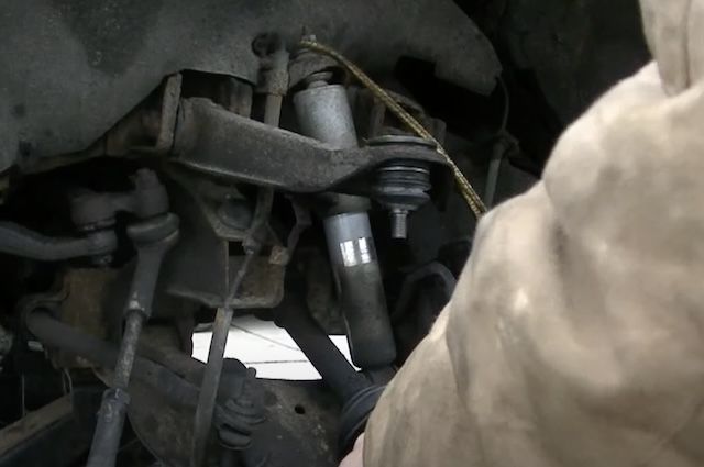 What Is A Ball Joint And Why Is It Important? | Nissan Parts Plus