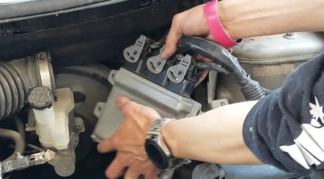 What Is An Engine Control Module (ECM) And Why Is It Important ...